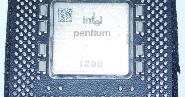 CPU Intel Pentium at 200 MHz - CPU-IP200