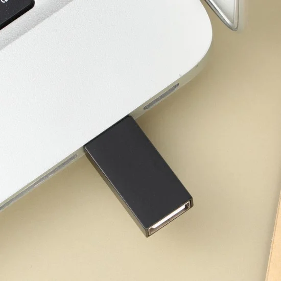 Juice Jacking Killer USB Flash Drive Adapter Protects Your Phone ...